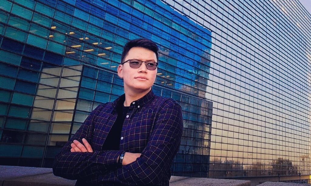 Adil Karim | Shakhmardan Yessenov Foundation